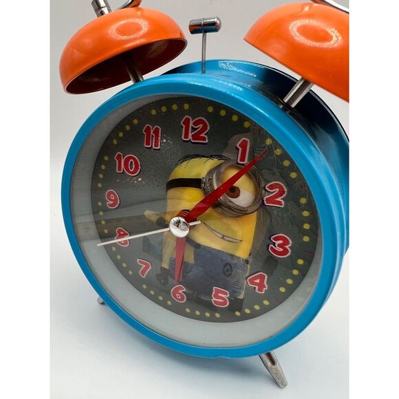 Wall Decor | Despicable Me 2 Lenticular Minion Retro Alarm Clock | Poshmark